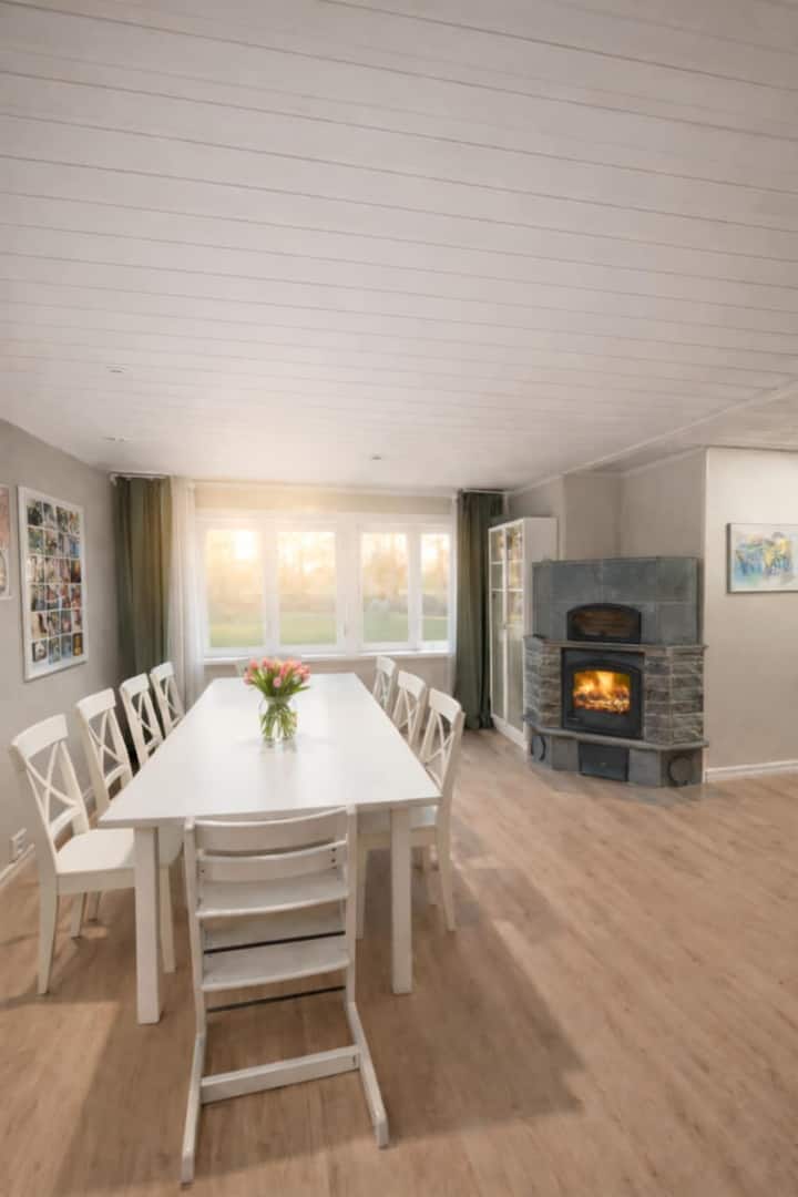 Rymlig Och Familjevänlig Villa I Naturskönt Område - Vindeln