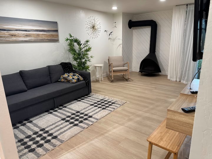 Kid-friendly 1-bedroom Condo Among The Redwoods - 森尼韋爾