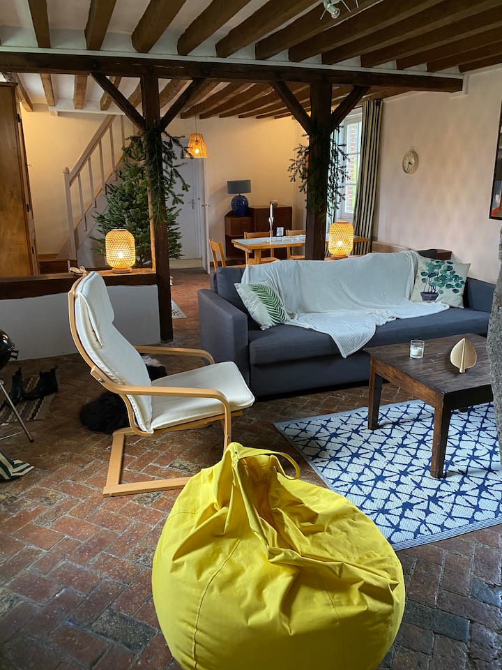 Maison Ancienne Rustique En Pleine Nature - Orne