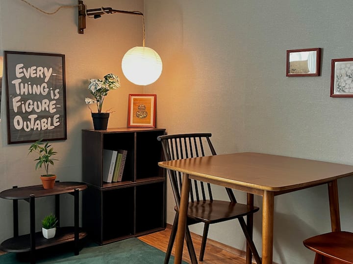 동대구역, 대구역, 동성로, 교동도보, 대구중심부,넷플릭스, 호텔침구, 칠성시장, 포차거리 - Daegu