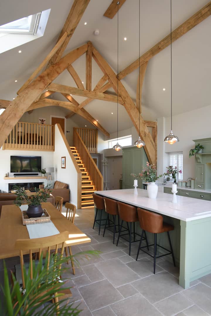 Exclusive 3 Bed Retreat With Hot Tub. - Guernsey