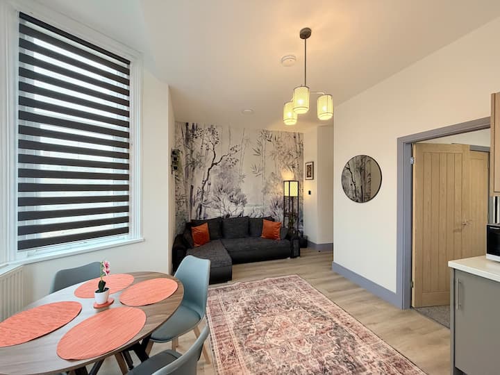 2 Spacious 1-bed Flat | Sleeps 3 | Work Or Leisure - Cleethorpes
