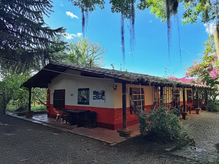 Maravilla/finca A 1 Km/3 Cabañas Equipadas/calmado - Jardín