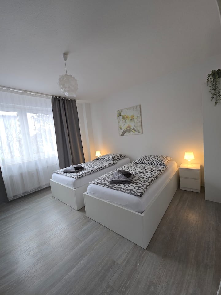 Helle Ferienwohnung Erick - Duisburg