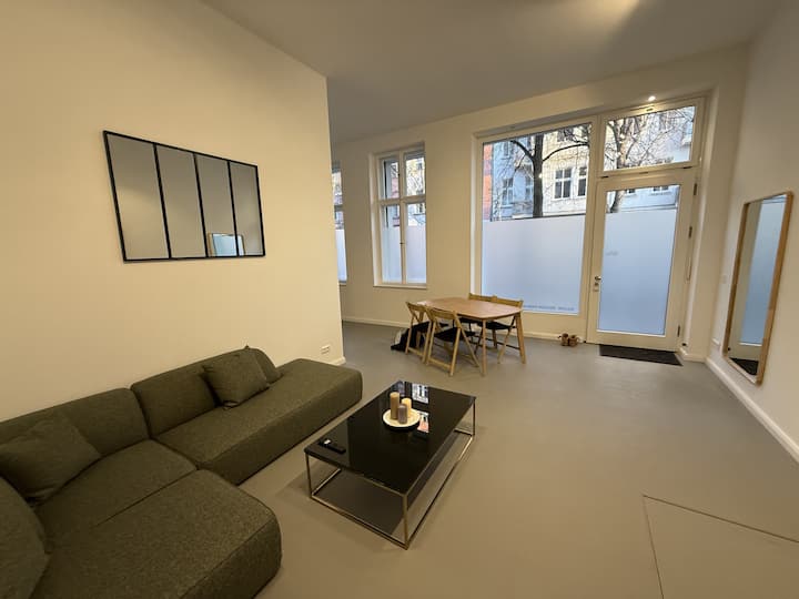 2 Br, Central, Calm And Modern Berlin Getaway - Berlin