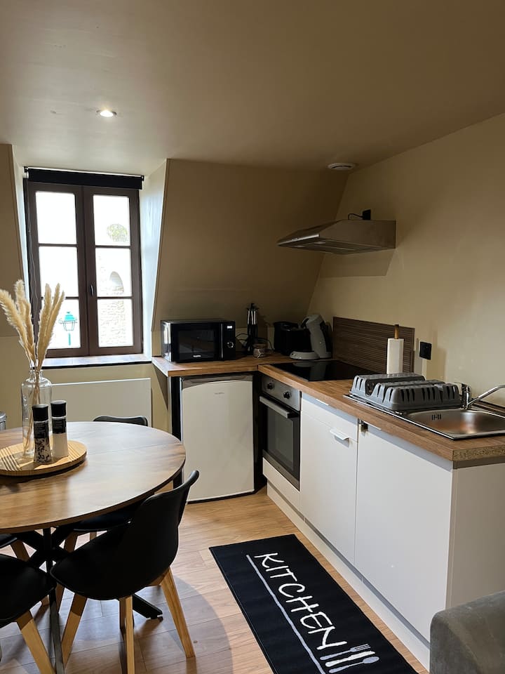 Appartement 2 Chambres Au Cœur De Cherre - La Ferté-Bernard