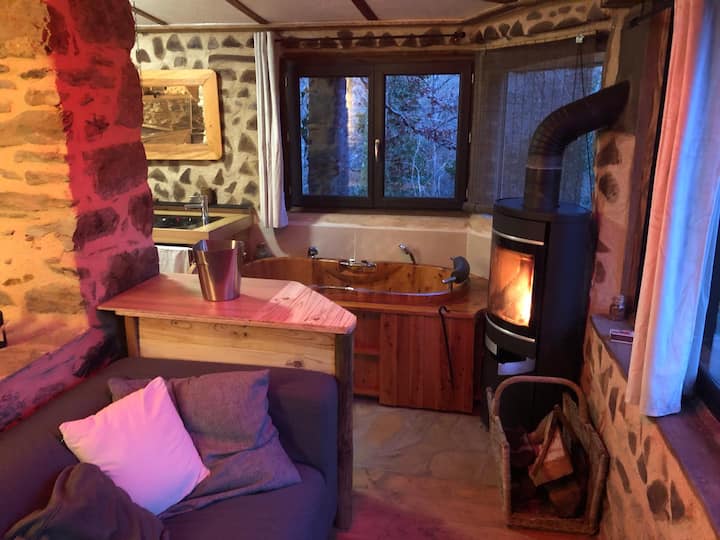 Sécadou, Love Room, En Lisière De Forêt. - Aveyron