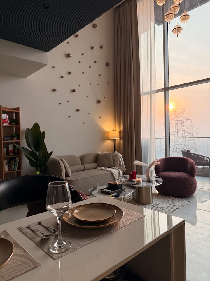 Modern Dual-level Loft | Near Airport & Cyber Hub - Manesar