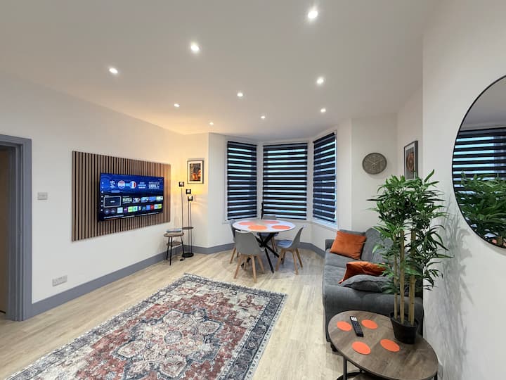 5 Spacious 2-bed Flat | Sleeps 4 | Work Or Leisure - Cleethorpes