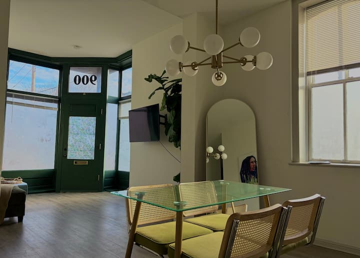 Soulard Greenhouse | Walk To Restaurants & Bars - Saint-Louis, MO