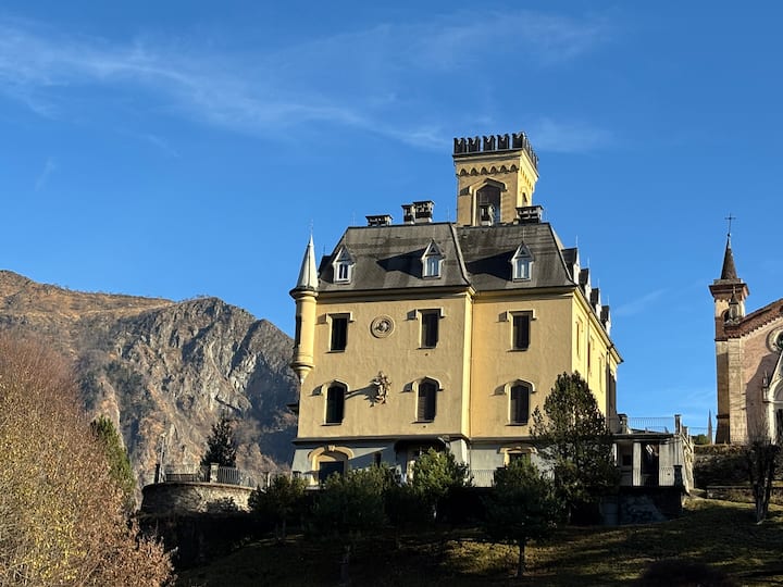 Castle Stay_ A Magic Retreat - Pila