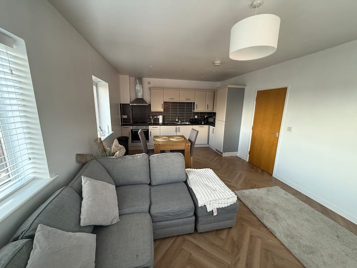 1 Bed Flat On 2nd Floor Very Close Walk To City - Hereford