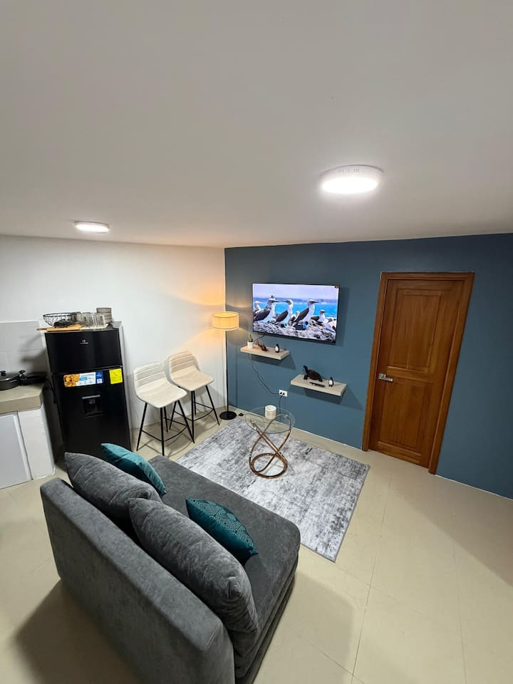 Hogar Ubicado A Dos Cuadras De La Playa - Galápagos Islands