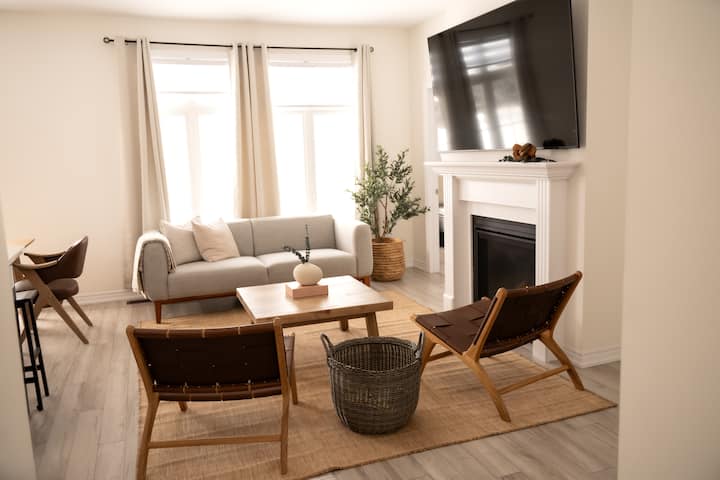 Cozy 4br Winter Retreat | Ski Nearby | Fireplace - Brighton