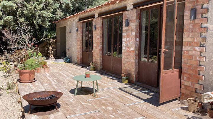 Bastidon De Charme Au Pied Du Garlaban - Aubagne