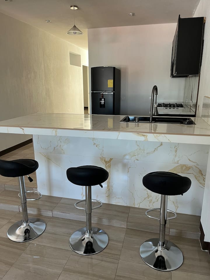 Apartamento Nuevo, Amplio Y Moderno - San Pedro Sacatepéquez