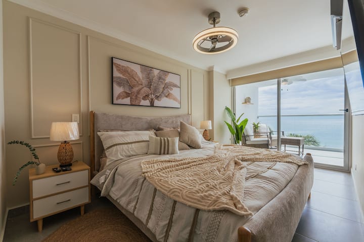 Beautiful 1br Condo Right On The Ocean - Panamá