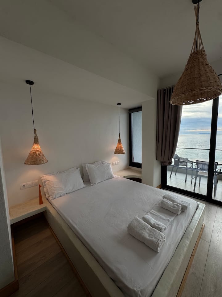 Apartment 1 - Qeparo