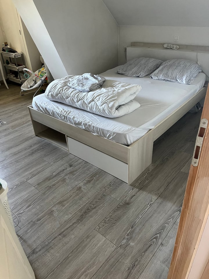 Chambre Avec Salle De Bain - Auxerre