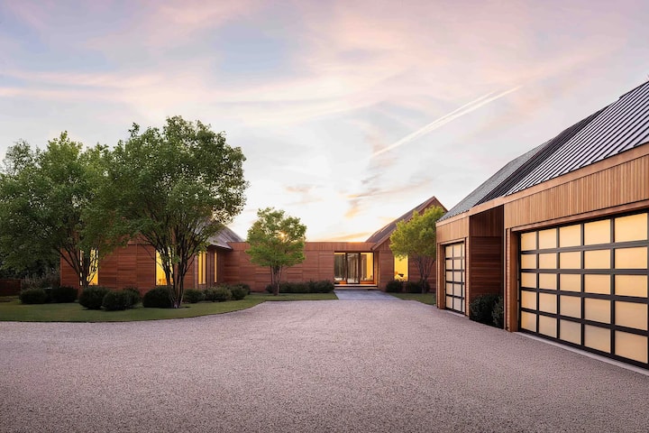 Hamptons Mansion - Large&small Groups, Corp Events - East Hampton, NY