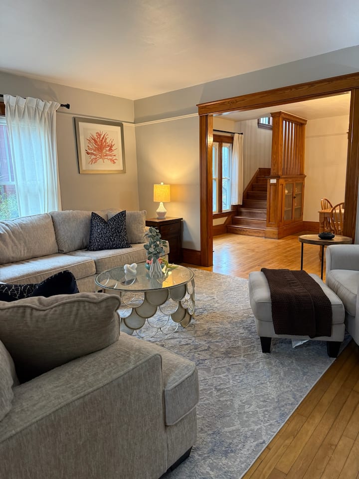 Union & Riverside Retreat - Gananoque