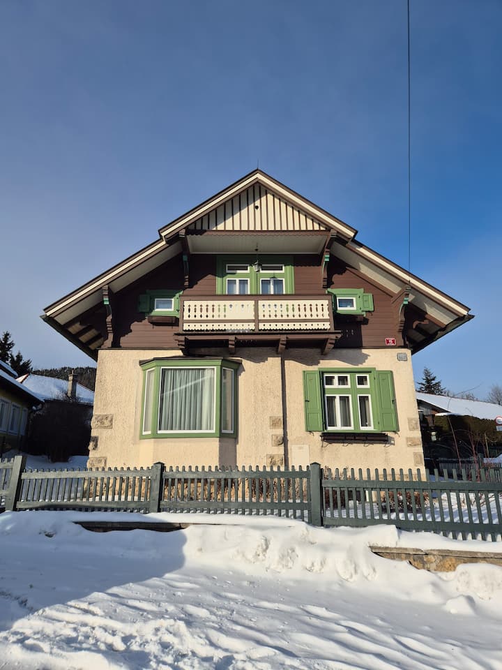 Zauberhafte Semmeringvilla In Bester Sonnenlage - Semmering
