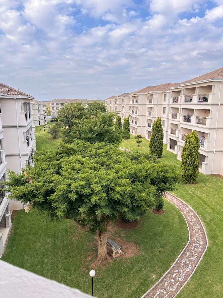 Midrand Urban Escape-apartment - Midrand