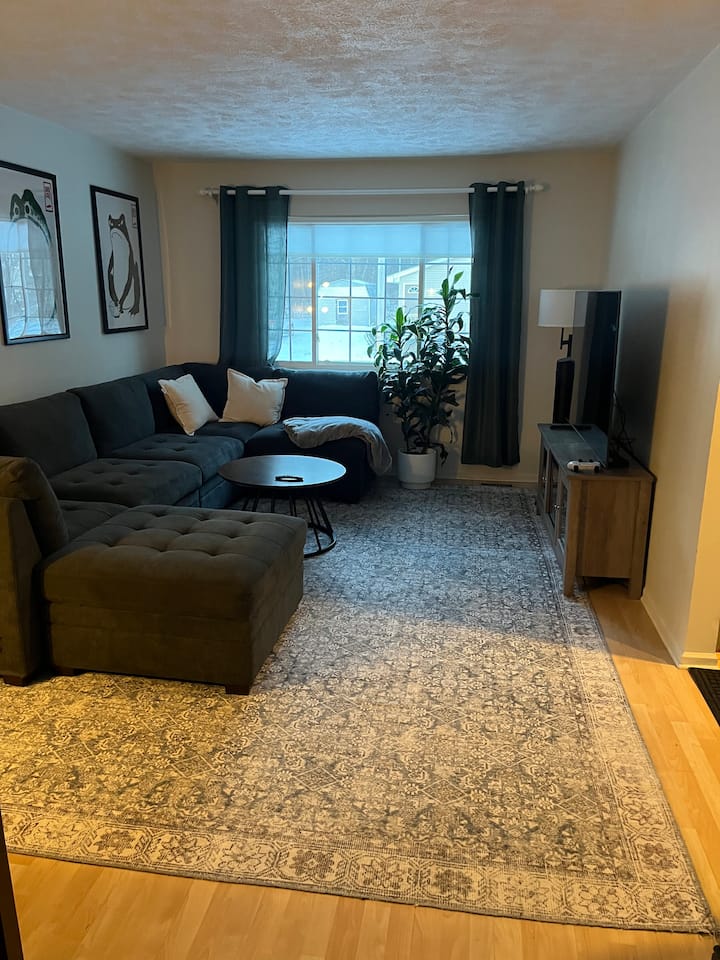 Nice Duplex Apartment Near Msu - Bishop Lake, Lansing