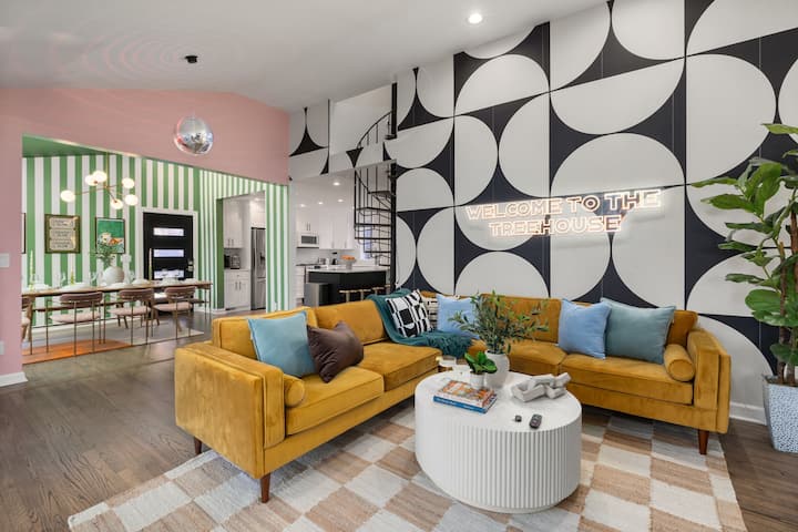 North Hills Treehouse | Hot Tub+fire Pit | 10ppl - Raleigh, NC