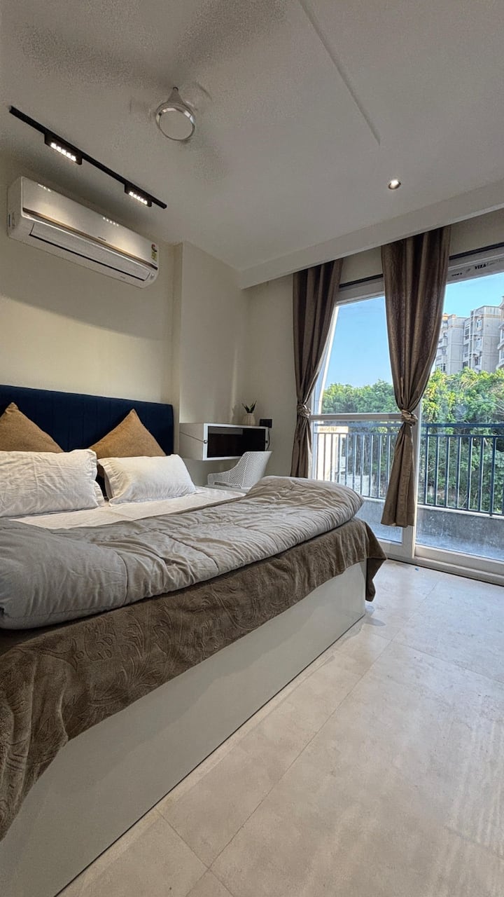 Ss01 Cozy 1bhk In Sec 56 | Fast Wi-fi & Work Desk - 구르가온