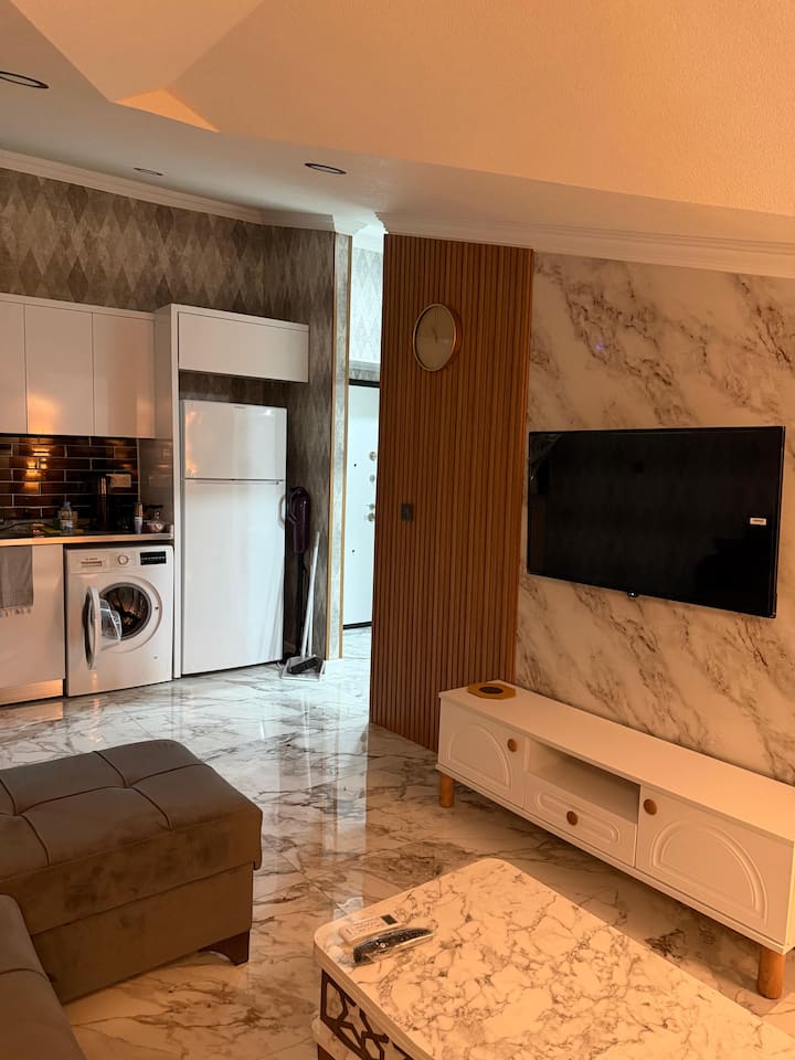 Cozy Apartment In Side With Shared Pool - Side