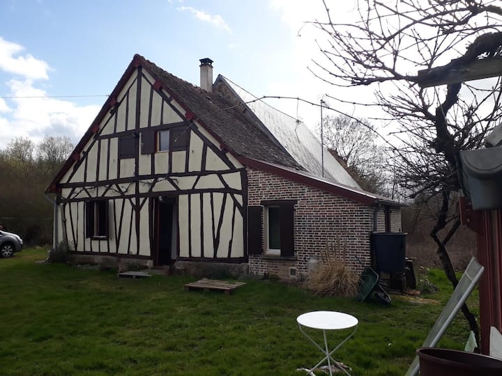 Petite Maison à La Campagne - L'Aigle