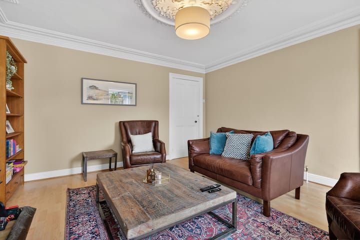 Castleview - 2 Bedroom Apt In Royal Hillsborough - County Down