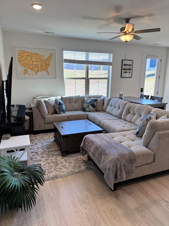 New Luxury 3bd Home 5 Mins From Tys, 40 To Smokies - Maryville, TN