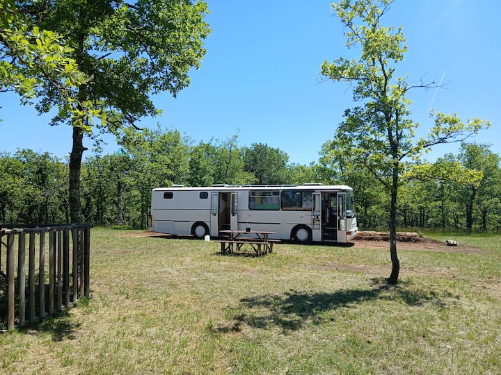 Bus Aménagé Insolite Au Cœur Du Périgord Noir - Dordogna