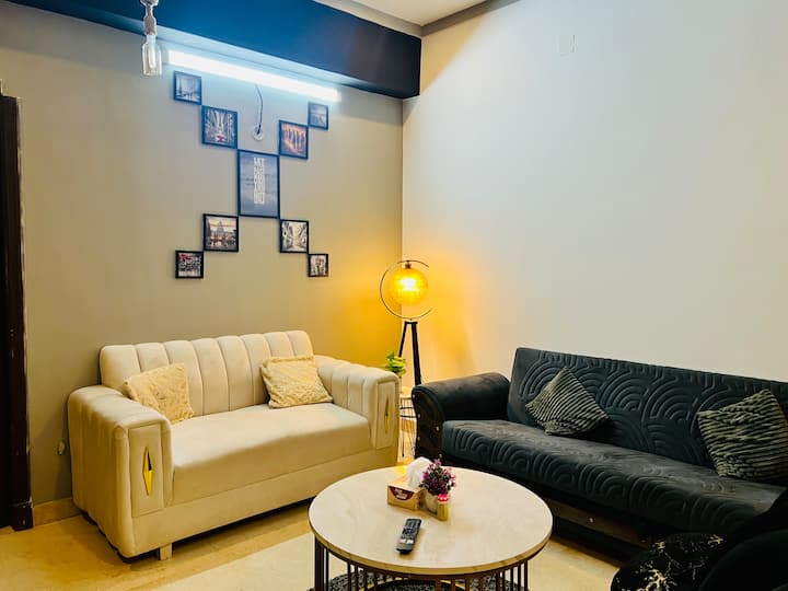 All-in-one Cozy Serviced Apartment - Islamabad