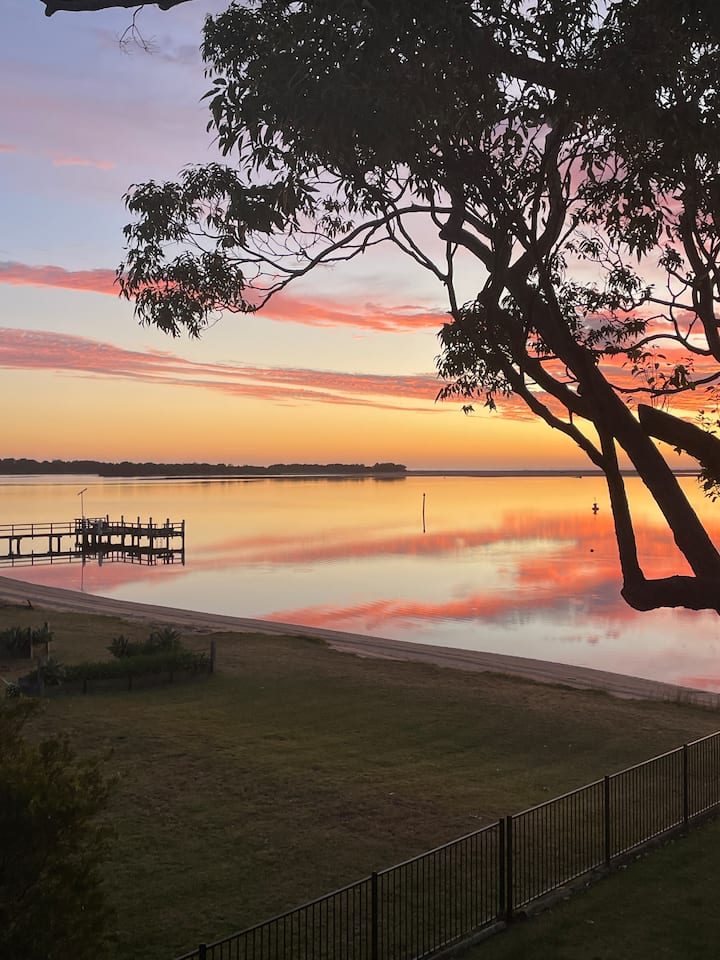 A Haven By The River (Sorry No Children) - Berry