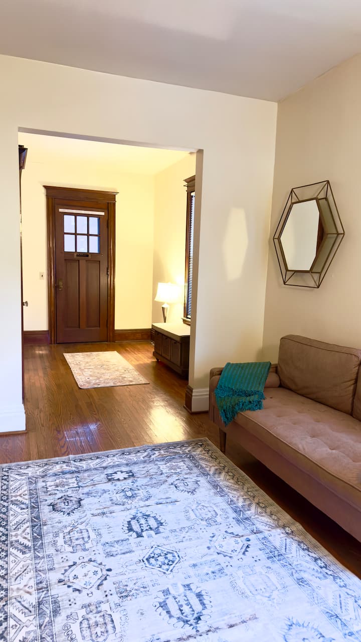 Walkable 2br With Off-street Parking And Laundry - Rochester, NY