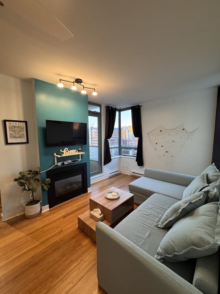 Downtown Vancouver Retreat With Free Parking - Vancouver