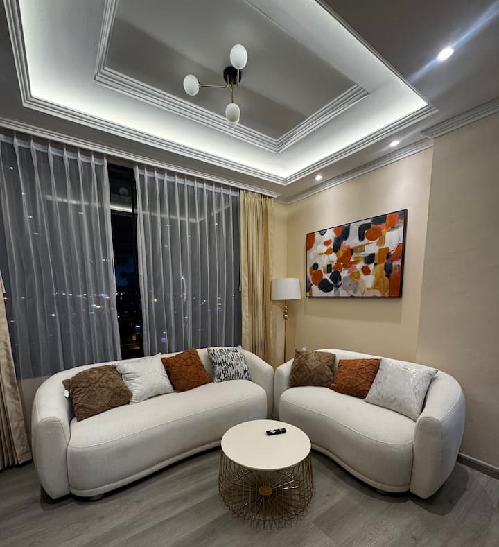 Departamento De Lujo 2h - Parqueadero - A/c - Santo Domingo