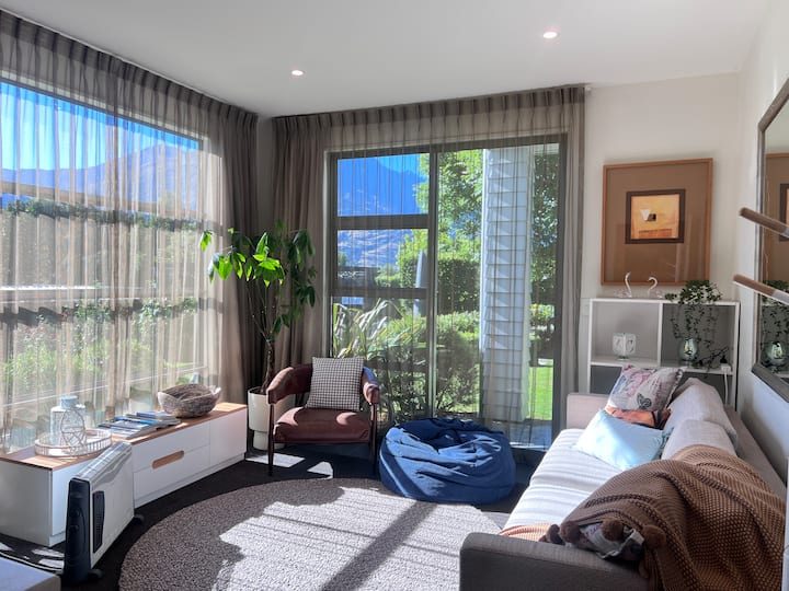 Mountain Garden & Spa Retreat - Queenstown