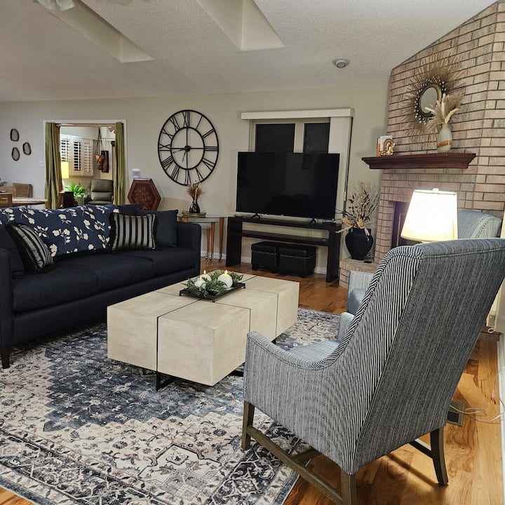 The Woodland Retreat - Hot Springs Village, AR