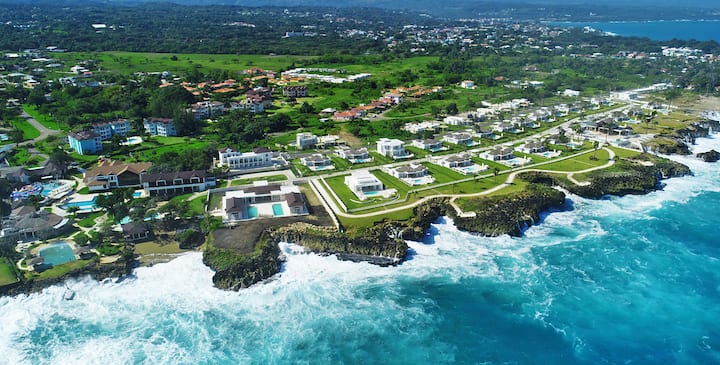 Villa Mi Bohio, 3 Bds, 3 Bath, Parking, Pool - Sosúa