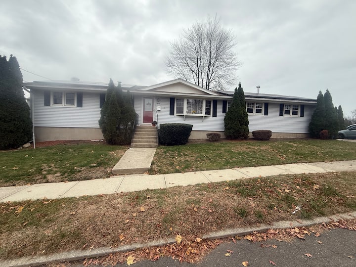 Stratford Getaway - Stratford, CT