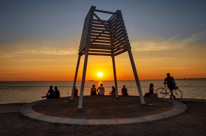 Sunlit Modern Apartment W Balcony In Elwood - Brighton