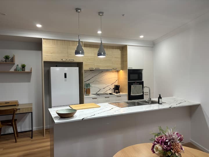 New Build | Ideal For Longer Stays | Parking - Brisbane