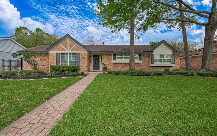 Cómoda Casa Serca De Galería, Rrg Y M Center - Houston, TX