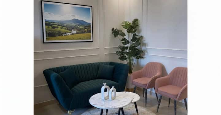 Executive 1 Bhk Luxury Apartment | Fully Loaded - Gurugram