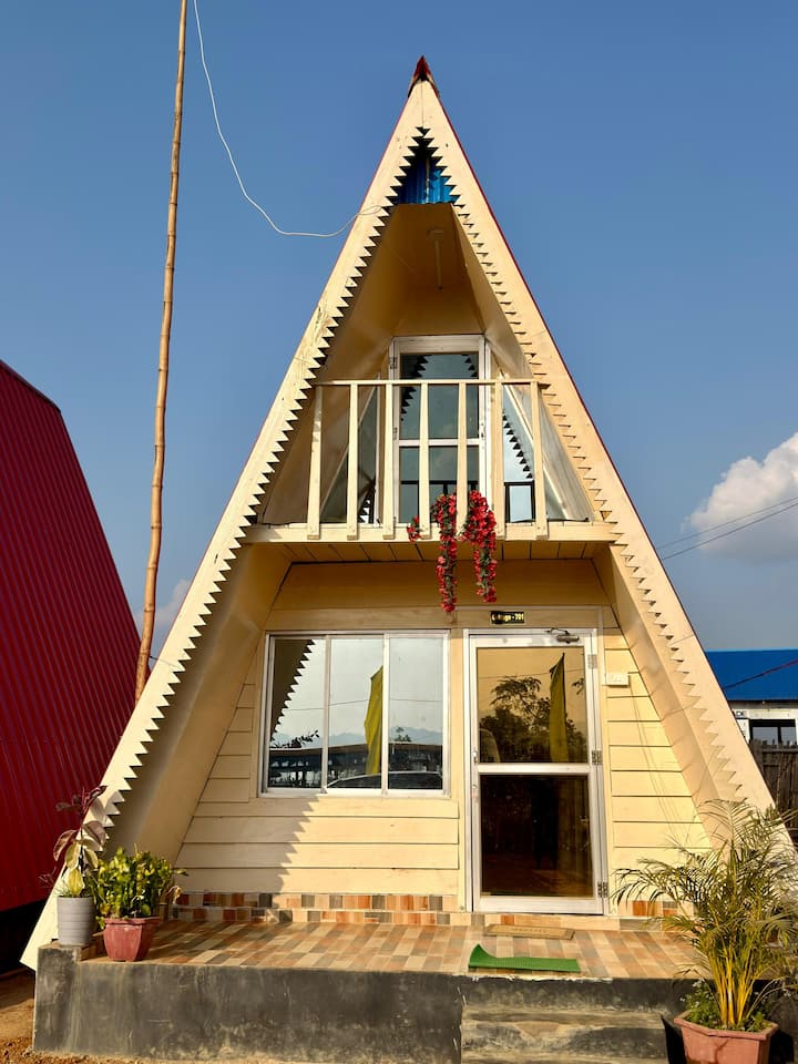 Stylish A-frame Loft - Tripura