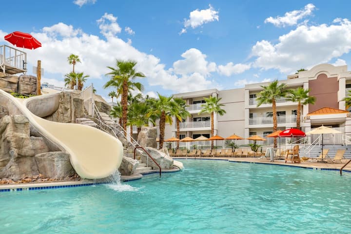 Palms/coachella 2br Suite|kitchen + Pool & Slides - Palm Springs, CA